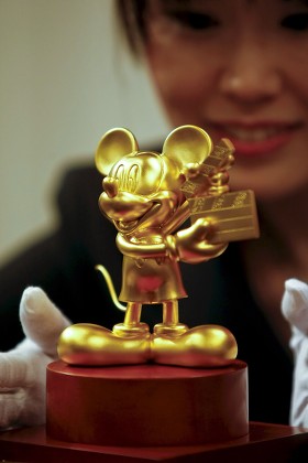 Model Displays Pure Gold Statue Mickey Editorial Stock Photo - Stock ...