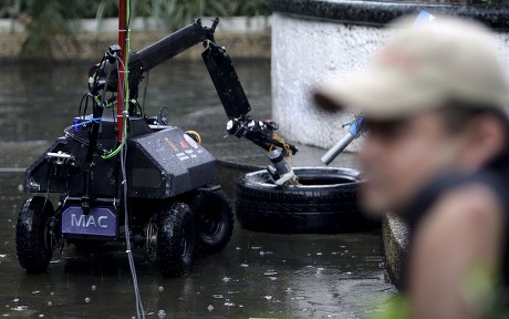 Filipino Policeman Looks On Bomb Disposal Editorial Stock Photo - Stock ...
