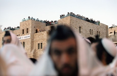 Ultraorthodox Jews Crammed On Rooftop Yeshiva Editorial Stock Photo ...