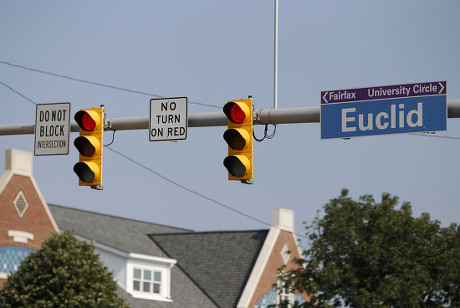 View Traffic Signals Hanging Intersection Euclid Editorial Stock Photo ...