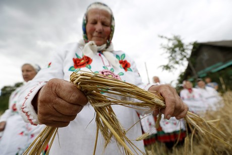 Belarussian Woman Traditional Clothing Binds First Editorial Stock ...