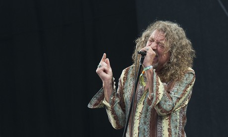 Lead Singer Guy Garvey Performs During Editorial Stock Photo - Stock ...