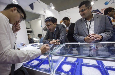 Traders Seen Their Diamonds Hong Kong Editorial Stock Photo - Stock ...