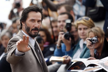 Canadian Actor Keanu Reeves Signs Autographs Editorial Stock Photo ...