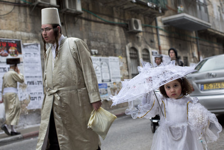Ultraorthodox Jewish Girl Purim Costume Walks Editorial Stock Photo ...