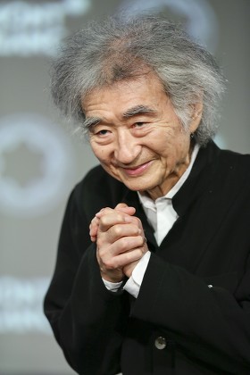 Japanese Conductor Seiji Ozawa Bows Audience Editorial Stock Photo ...