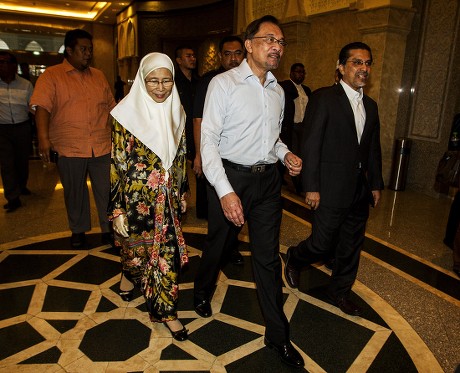 Malaysian Opposition Leader Anwar Ibrahim C Editorial Stock Photo ...