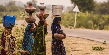 500 Famine stricken Stock Pictures, Editorial Images and Stock Photos ...