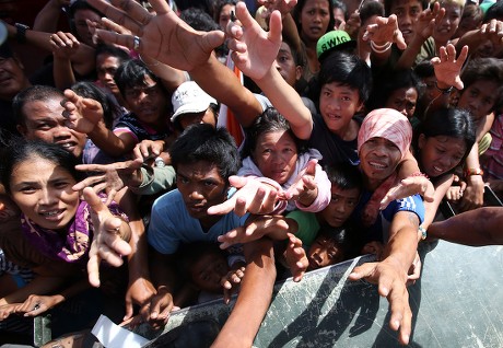 Filipino Typhoon Victims Beg Food Packs Editorial Stock Photo - Stock ...