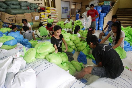 Filipino Volunteers Repack Relief Goods Affected Editorial Stock Photo ...