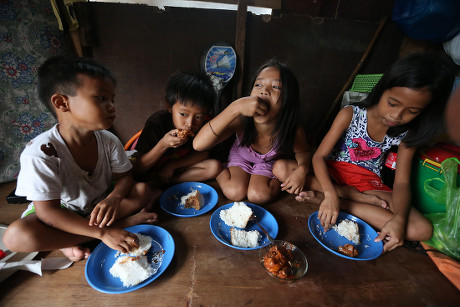 Filipino Children Olendan Family Lr Raymond Editorial Stock Photo ...