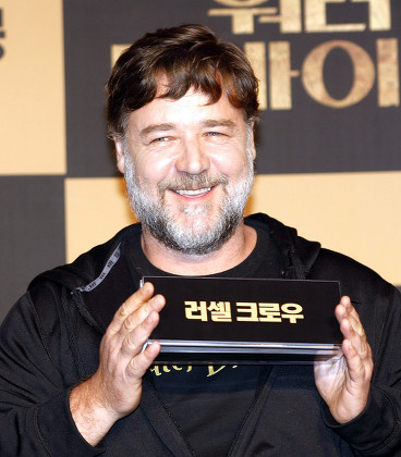 New Zealand Actor Russell Crowe Poses Editorial Stock Photo - Stock ...