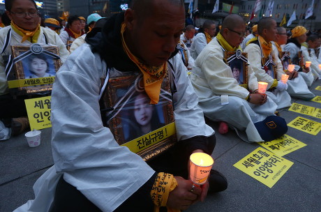 Relative Sewol Ferry Sinking Victim Reacts Editorial Stock Photo ...
