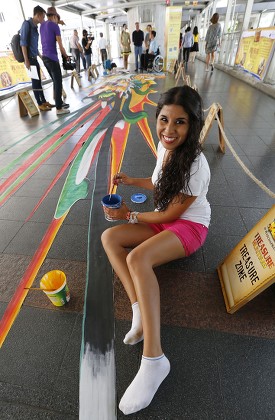 Street Artist Adriana Del Rocio Garcia Editorial Stock Photo - Stock ...