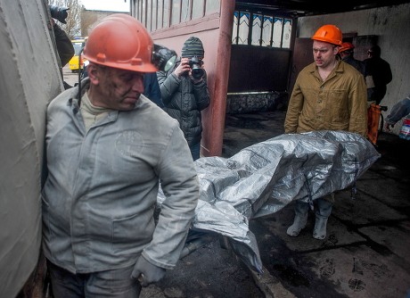Ukrainian Rescuers Carry Body Killed Miner Editorial Stock Photo ...