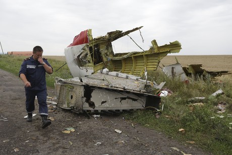 Dead Bodies Between Debris Boeing 777 Editorial Stock Photo - Stock ...