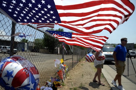 Citizens Visit Makeshift Memorial Outside Fire Editorial Stock Photo ...