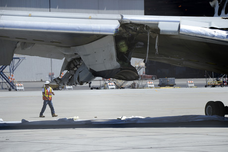 Wing Missing Engine Wreckage Asiana Airlines Editorial Stock Photo ...