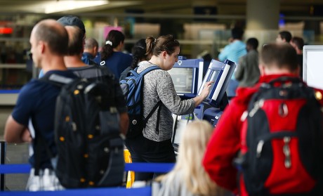 18 Automated passport control Stock Pictures, Editorial Images and ...