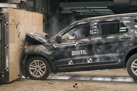 Ford Motor Company Crashes 2014 Ford Editorial Stock Photo - Stock ...
