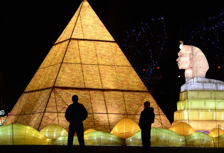 People View Depiction Giza Pyramid Great Editorial Stock Photo - Stock ...