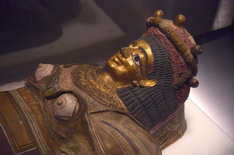 Romanera Mummy 30bcad395 Gilded Lady Nubian Editorial Stock Photo ...