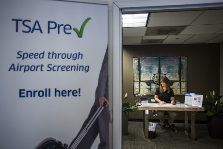 Maria Siebert Waits Enroll Travelers Transportation Editorial Stock ...