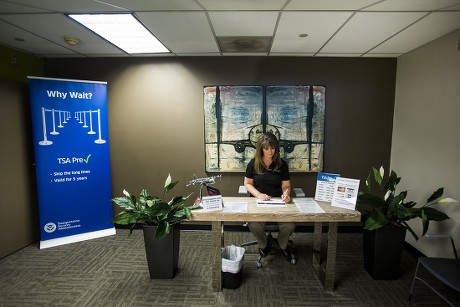 Maria Siebert Waits Enroll Travelers Transportation Editorial Stock ...