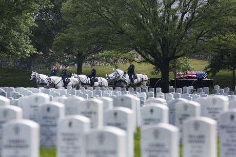 Caisson Platoon L Pulls Casket U Editorial Stock Photo - Stock Image ...