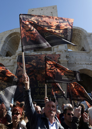 People Holding Flags Gather Outside Arena Editorial Stock Photo - Stock ...
