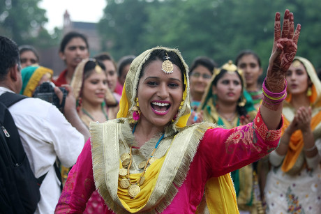 Indian Woman Khalsa Female College Wearing Editorial Stock Photo ...
