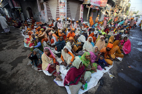 Sadhus Holy Men Sadhvis Female Sadhus Editorial Stock Photo - Stock ...