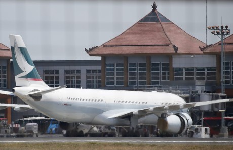 Cathay Pacific Aircraft Parked Balis Ngurah Editorial Stock Photo ...