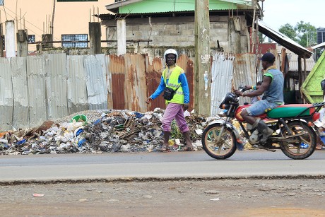 Liberians Pass Stockpile Garbage Somalia Drive Editorial Stock Photo ...