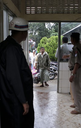 Prisoner Leaves Insein Prison Yangon Myanmar Editorial Stock Photo ...