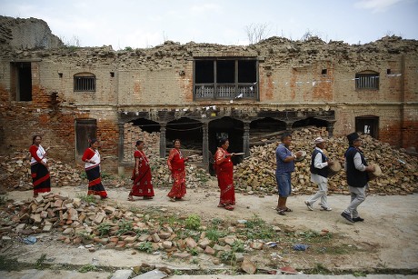 Nepalese Newar Community Wearing Traditional Attire Editorial Stock ...