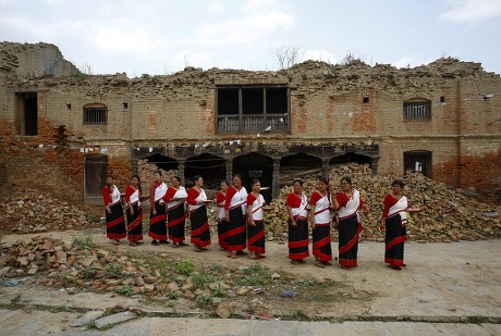 Nepalese Women Newar Community Wearing Traditional Editorial Stock ...
