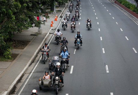 Filipino Motorcycle Enthusiasts Participate Distinguished Gentlemans ...