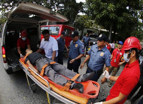 Filipino Policemen Rescuers Carry Mock Victim Editorial Stock Photo ...