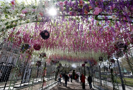 Russia Moscow Spring Festival - Apr 2016 Stock Pictures, Editorial ...