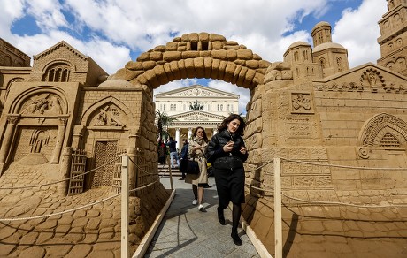 Russia Moscow Spring Festival - Apr 2016 Stock Pictures, Editorial ...