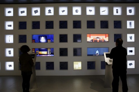 Visitors Look Displays Digital Room Samsung Editorial Stock Photo ...