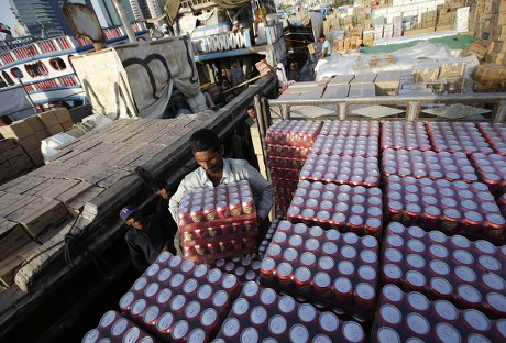Uae Iran Trade - Jul 2015 Stock Pictures, Editorial Images and Stock ...
