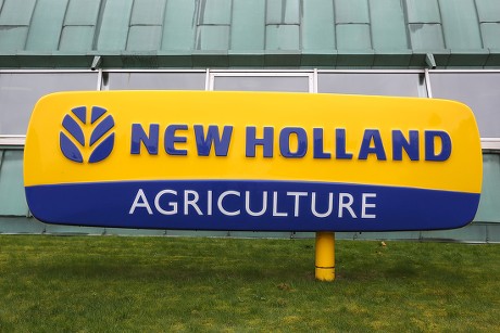 Logo New Holland Harvesting Equipment Plant Redaktionelles Stockfoto ...