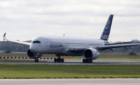 New Airbus A350 Xwb Aircraft Prepares Editorial Stock Photo - Stock ...