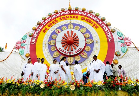 Indian Women Walk Front Rakhi Raksha Editorial Stock Photo - Stock ...