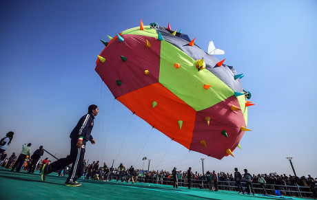 __COUNT__ India Hobbies Kite Festival - Jan 2015 Stock Pictures ...