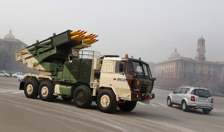 32 Multi barrel rocket launcher Stock Pictures, Editorial Images and ...
