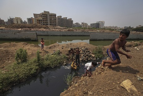 Indian Slum Children Cross Stream They Editorial Stock Photo - Stock ...