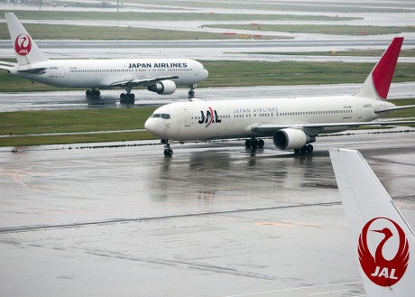 Japan Airlines Jal Aircrafts Move On Editorial Stock Photo - Stock ...